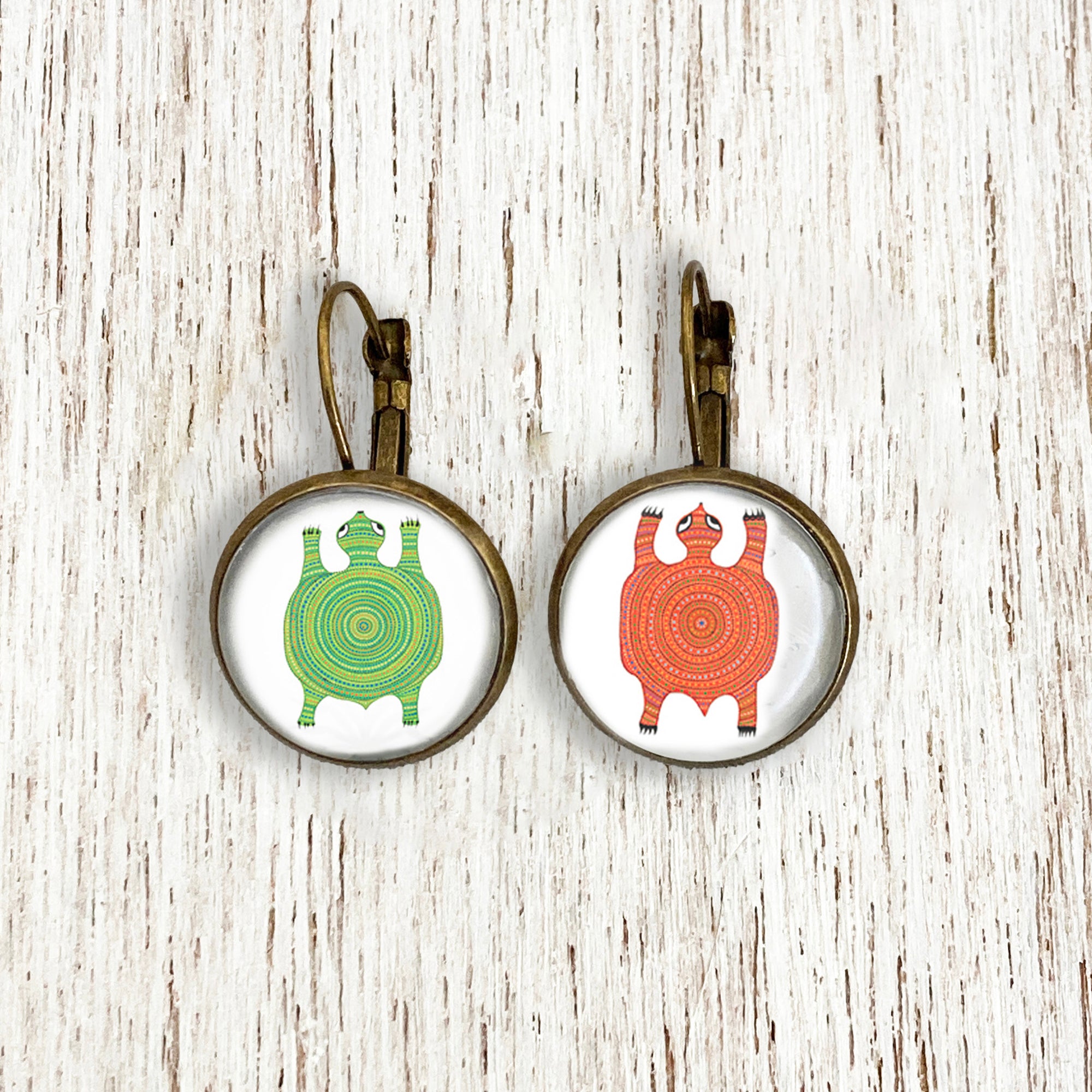 18 mm Round Lever Back - Bhil Turtles – Froggmag